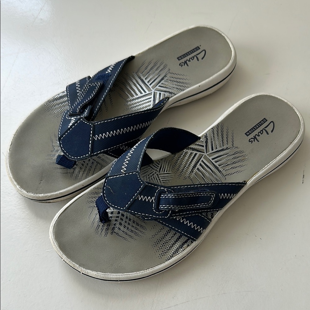 Clarks Dark Blue Sandals With White Stitching - Gem